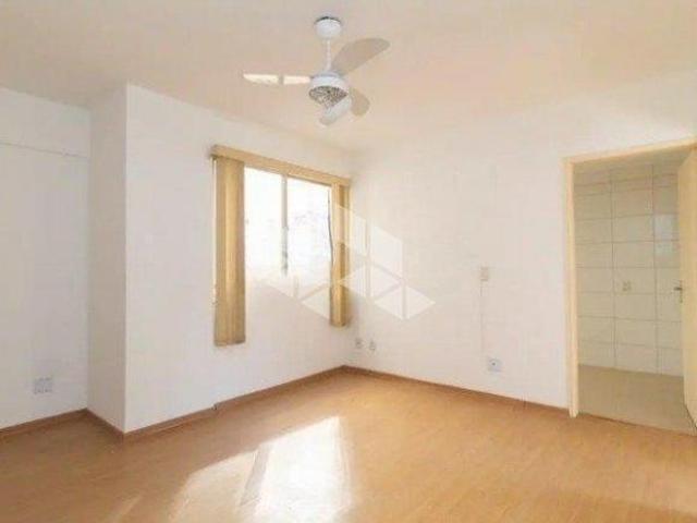 Apartamento com 02 dormitórios no bairro Cidade baixa em Porto Alegre RS