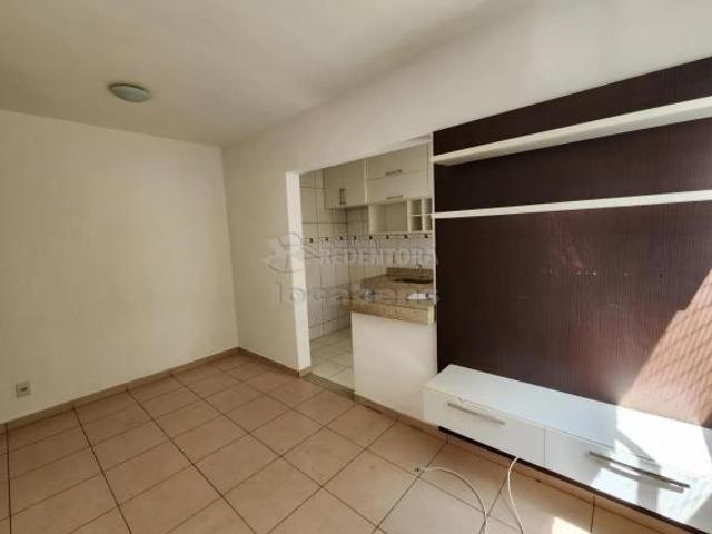 Apartamento com 02 dormitórios no bairro Jardim Urano