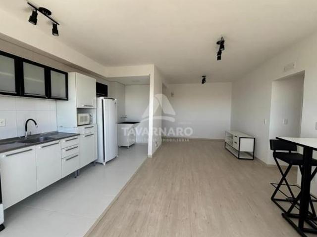 Apartamento com 02 Dormitórios no Edifício Tomazina!