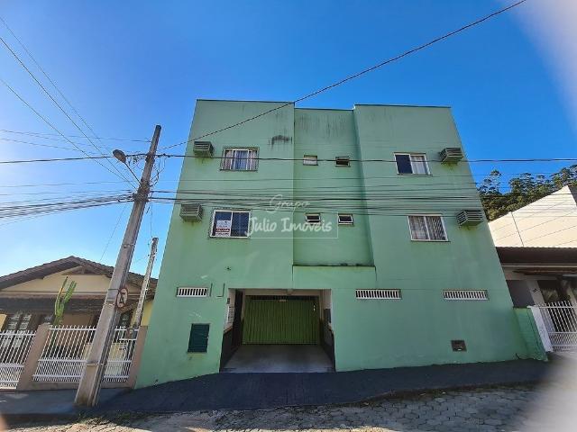 Apartamento com 02 dormitórios no Nova Brasilia