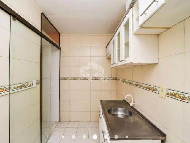 Apartamento com 02 dormitórios Rua dos Maias