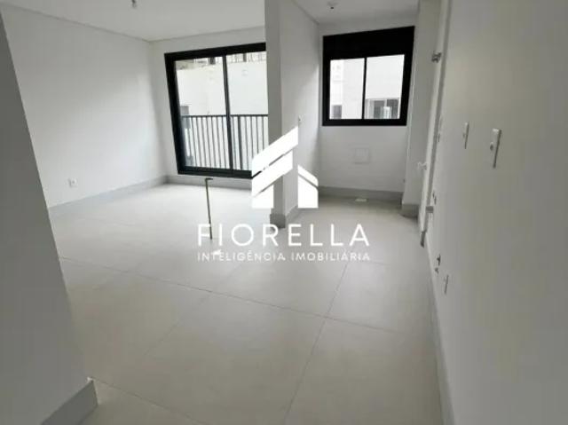 Apartamento com 02 suítes, à venda, no bairro Estreito em Florianópolis