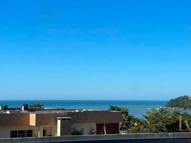 Apartamento com 02 suites com vista mar nas Toninhas em Ubatuba