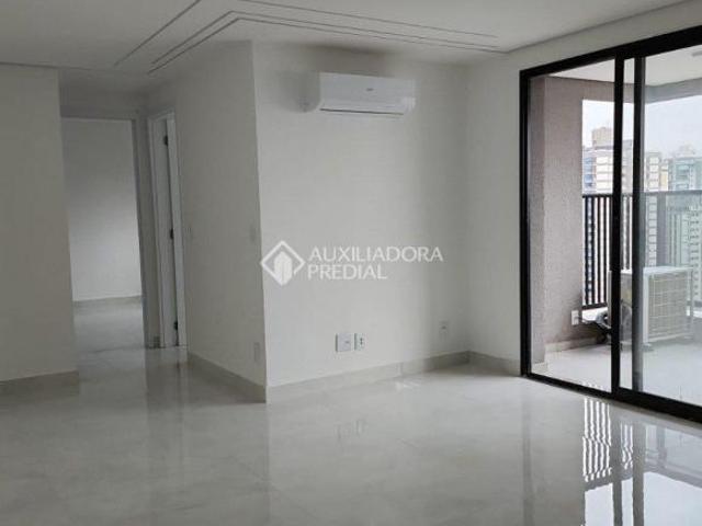 Apartamento com 02 quartos 01 suíte Piso Porcelanato, Banheiro social, Lazer, 02 Vagas