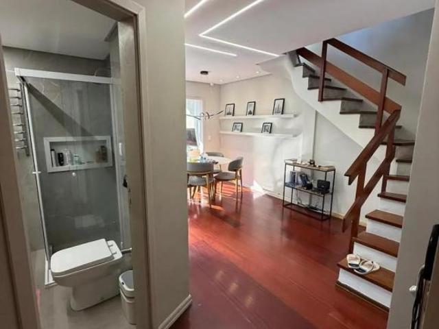 Apartamento com 02 quartos, 02 banheiros e 01 vaga Coberta no Bairro Petrópolis