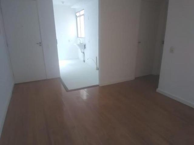Apartamento com 02 quartos e 01 vaga à Venda no Bairro Sarandi, Porto Alegre/RS