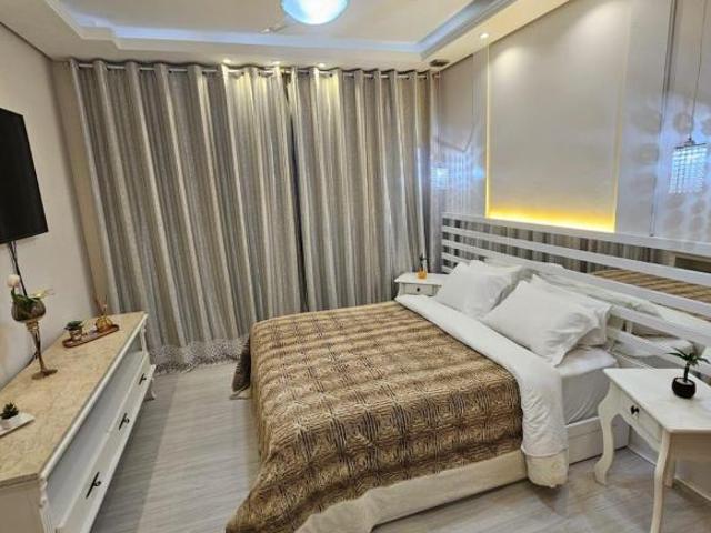 Apartamento com 02 quartos e 01 vaga no Centro Histórico de Porto Alegre