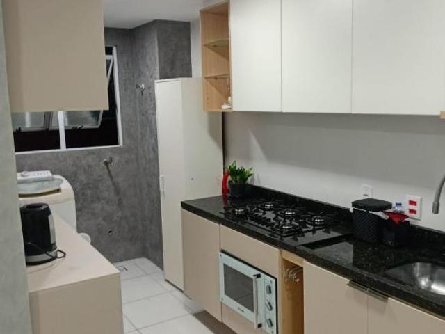 Apartamento com 02 quartos e 01 vaga no Bairro Chapéu do Sol