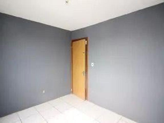 Apartamento com 02 quartos e 01 vaga no Bairro Restinga em Porto Alegre