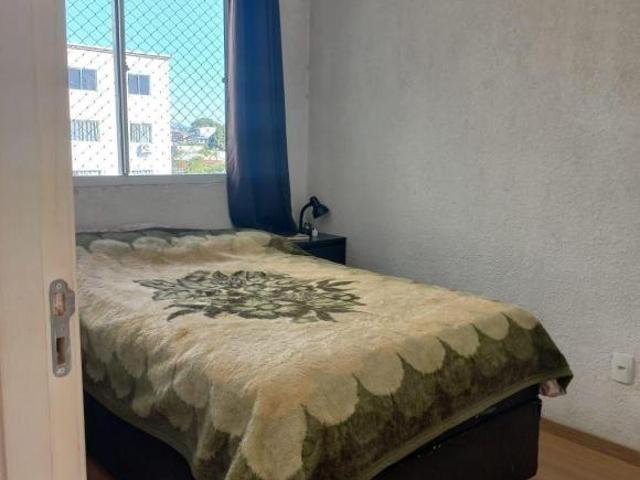 Apartamento com 02 quartos e 01 vaga no Bairro Santa Rosa de Lima, Porto Alegre