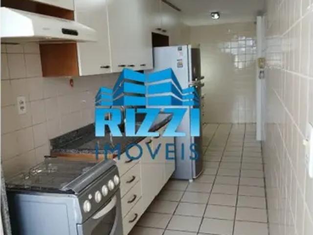 Apartamento com 02 Quartos na Freguesia