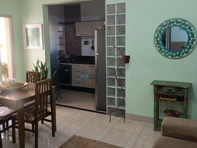 Apartamento com 02 quartos na região da Saúde