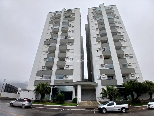Apartamento com 02 quartos na Santa Terezinha