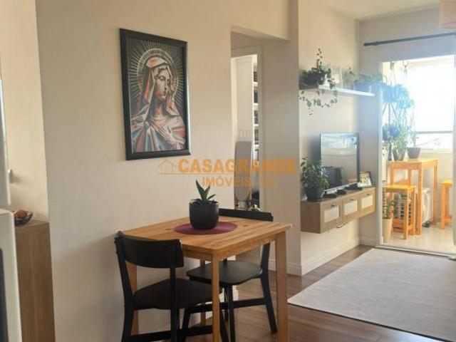 Apartamento com 02 quartos, 53m² no Vila Maria, SJC