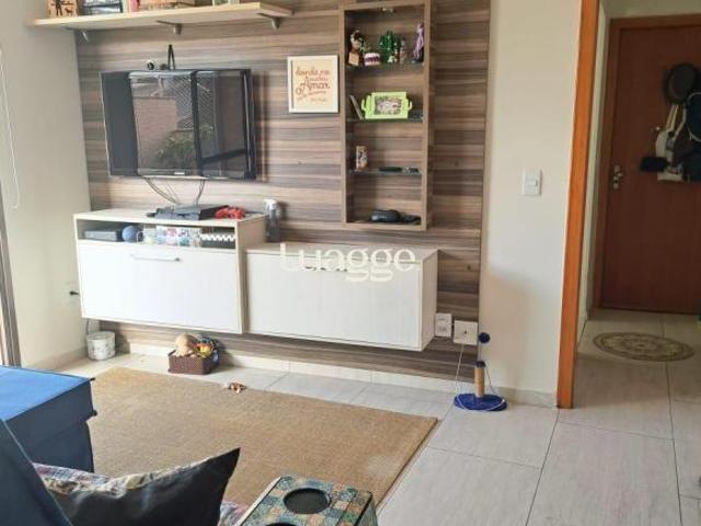 Apartamento com 02 quartos no Bairro Cristal 01 Suíte