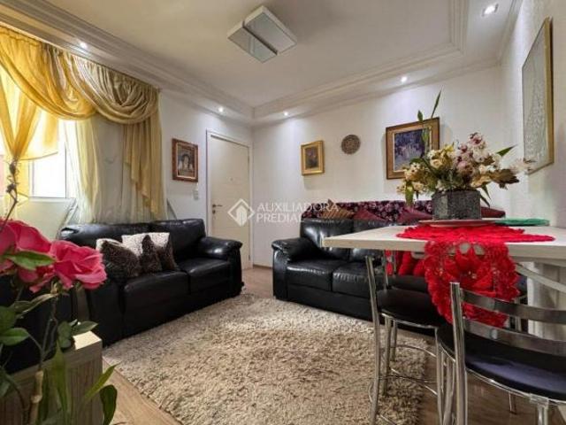 Apartamento com 02 quartos no bairro Sítio Cercado