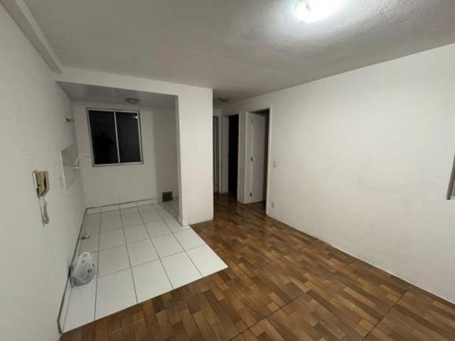 Apartamento com 02 quartos no Bairro Parque Santa Fé