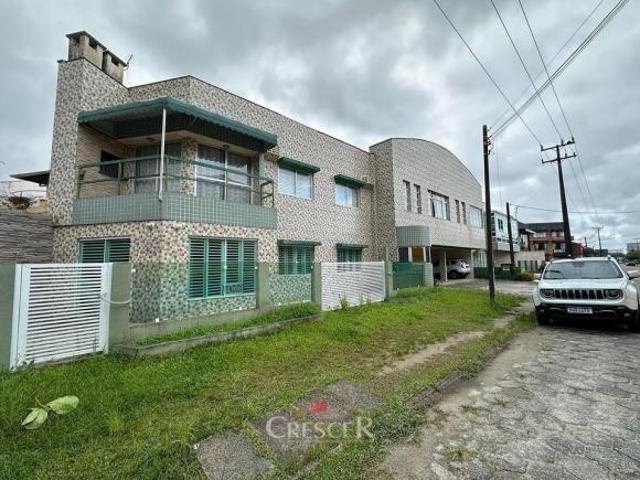 Apartamento com 02 quartos no Centro