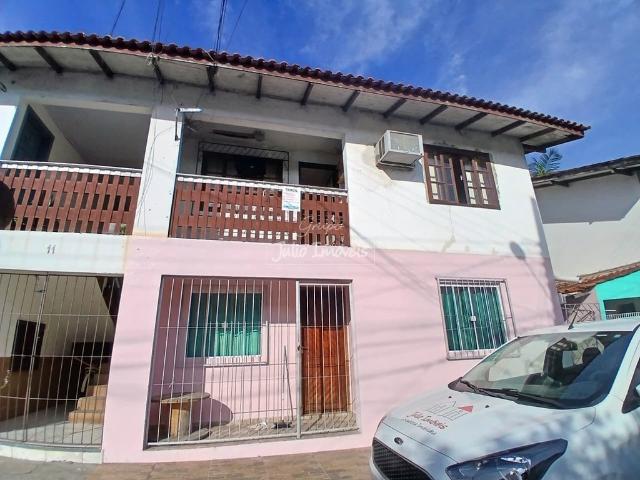 Apartamento com 02 quartos no Steffen