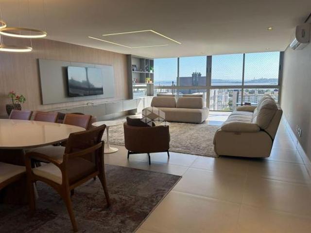 Apartamento com 03 domritórios sendo 03 suites bairro Tristeza