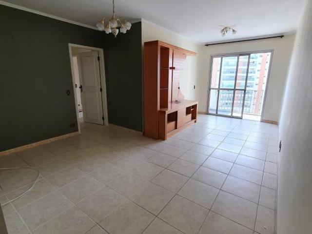 Apartamento com 03 dormitórios, 01 vaga, varanda, sala para ambiente de estar e jantar, 02 banheiros
