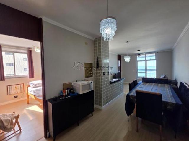 Apartamento com 03 dormitórios, frente mar!