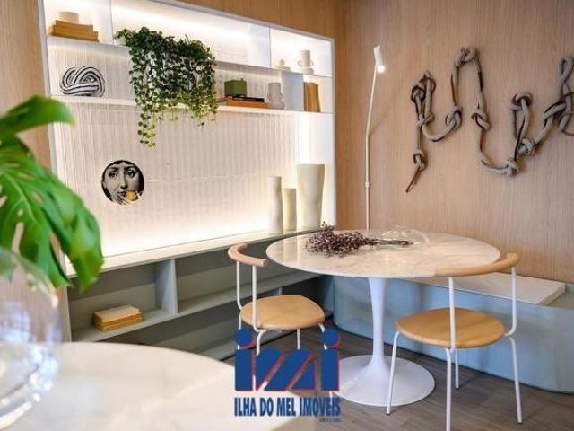 APARTAMENTO COM 03 DORMITÓRIOS NO CAMPO COMPRIDO