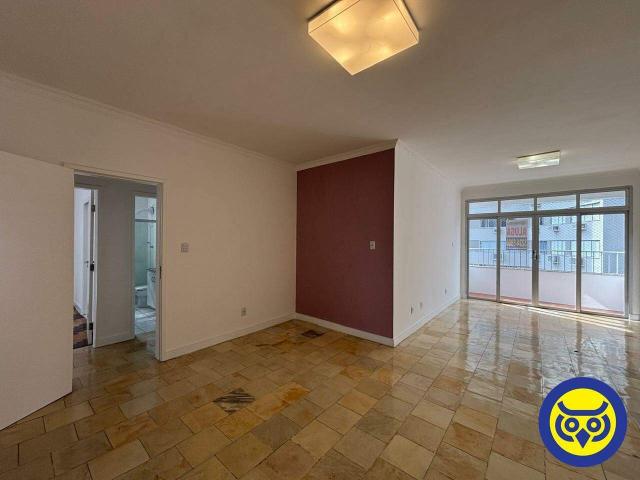 Apartamento com 03 dormitórios no Centro