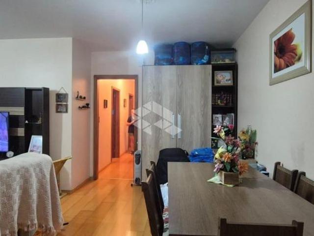 Apartamento com 03 dormitórios no Bairro centro em Farroupilha