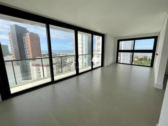 Apartamento com 03 dormitórios no Predial em Torres RS