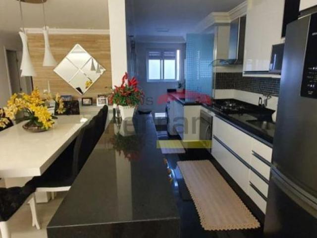 APARTAMENTO COM 03 DORMITÓRIOS, SENDO 01 SUÍTE, 02 VAGAS DE GARAGEM, VARANDA GOURMET