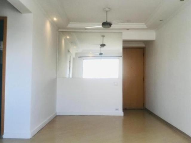 Apartamento com 03 dormitórios, sendo 01 suíte, sala de estar e jantar, banheiro auxiliar e 01 vaga
