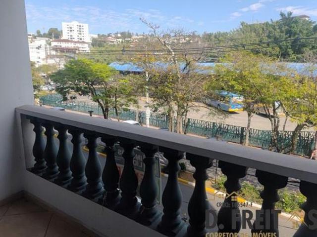 Apartamento com 03 dorms./ Ed. Serra dos Condes / Centro / Serra Negra SP