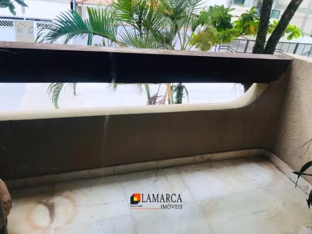 Apartamento com 03 dts a venda no Guaruja
