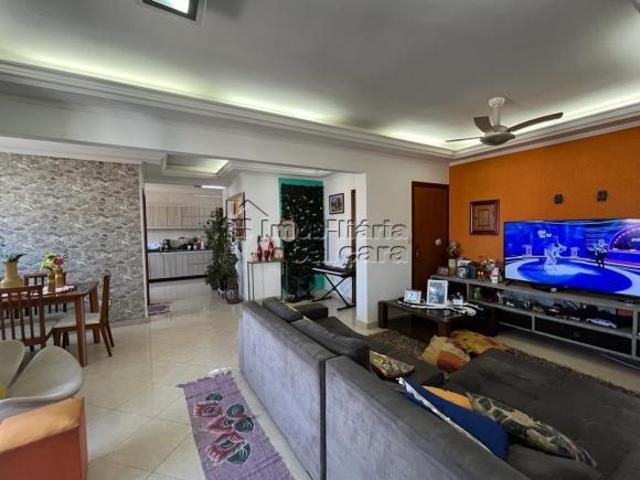 Apartamento com 03 suítes, na Guilhermina, á 200 metros da praia!