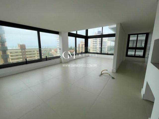 Apartamento com 03 suítes na Praia Grande em Torres RS