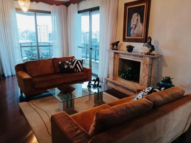 Apartamento com 03 suítes à Venda no Coração do Campo Belo!