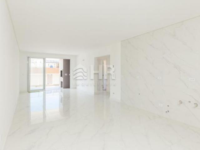 Apartamento com 03 suítes e 02 vagas de garagem