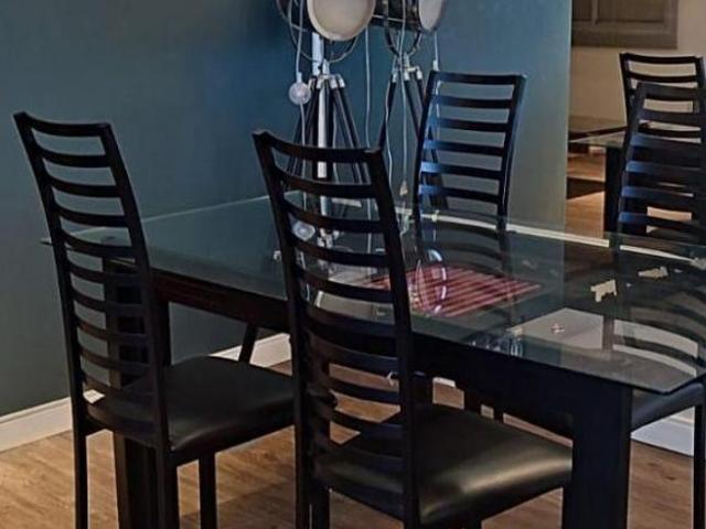 Apartamento com 03 quartos 01 suíte e 01 vaga coberta no Bairro Vila Ipiranga