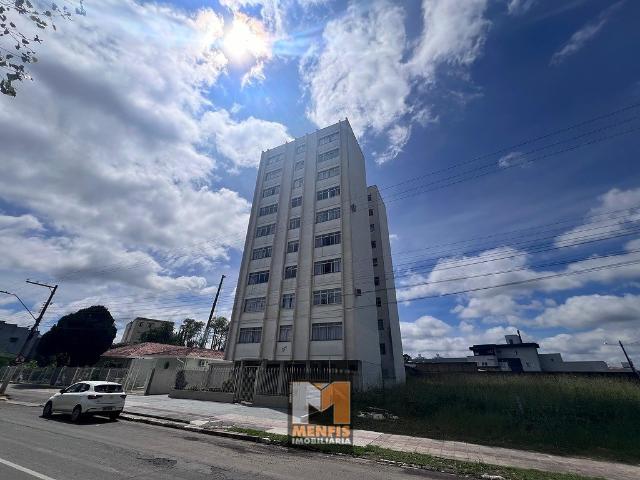 Apartamento com 03 quartos Centro