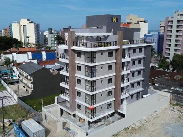 Apartamento com 03 quartos em Caiobá