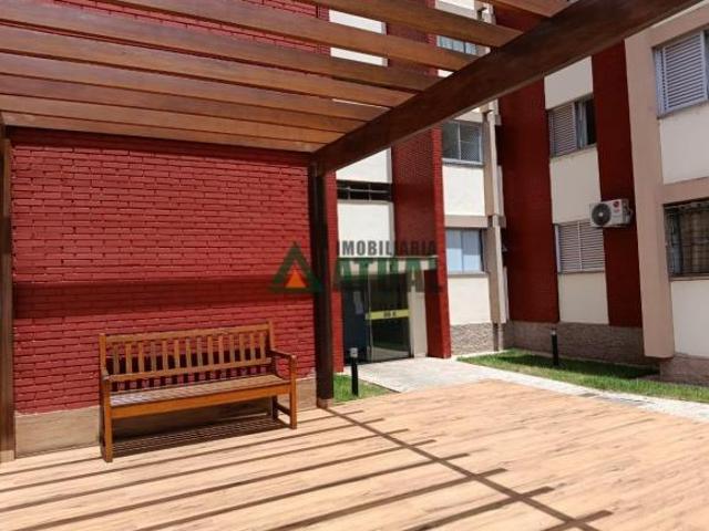 Apartamento com 03 quartos na cidade de Cambé