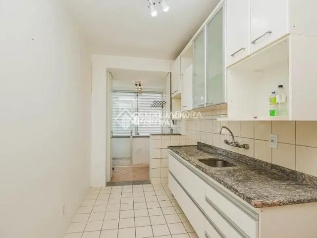Apartamento à venda no bairro Cavalhada com 110 m² e 3 dormitórios/quartos disponíveis