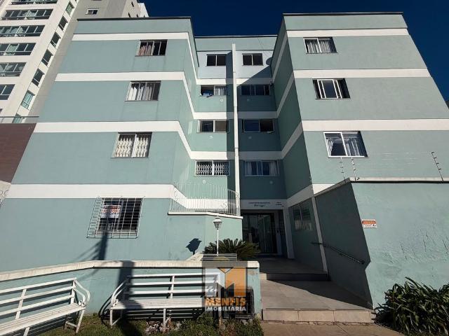 Apartamento com 03 Quartos No Bairro São Cristóvão