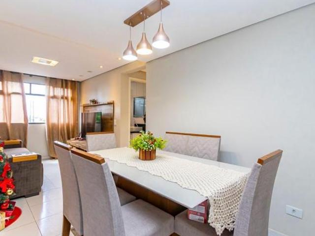 Apartamento com 03 quartos no Novo Mundo — espaço, localização e praticidade