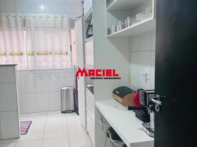 Apartamento com 03 quartos sendo uma suíte 90 metros quadrados
