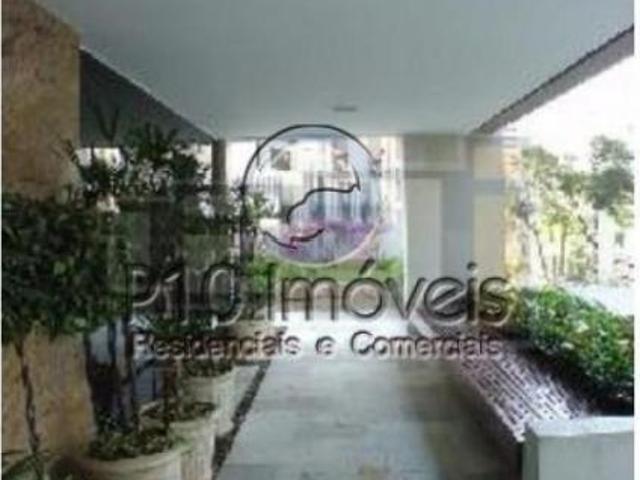 Apartamento com 04 dormitorios no Campo Belo