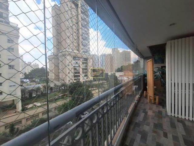 Apartamento Com 04 Dormitórios Para Venda na Vila Romana
