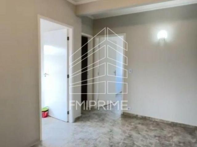Apartamento com 04 dormitórios,vaga de garagem e muito espaço