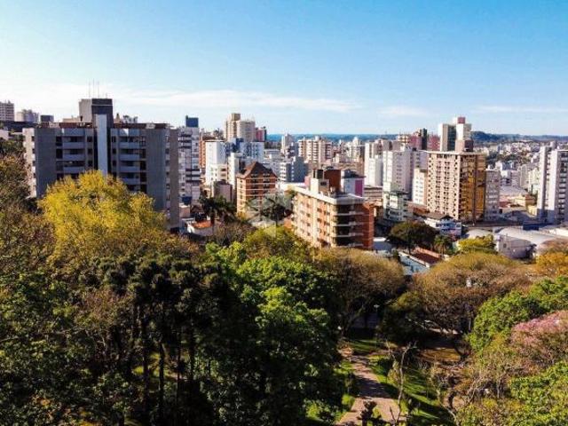 Apartamento com 04 dormitórios/quartos, 04 banheiros sendo 03 suítes
